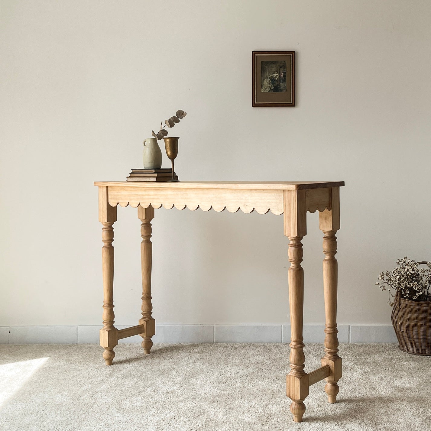 Large Scallop Console – J&Furniture