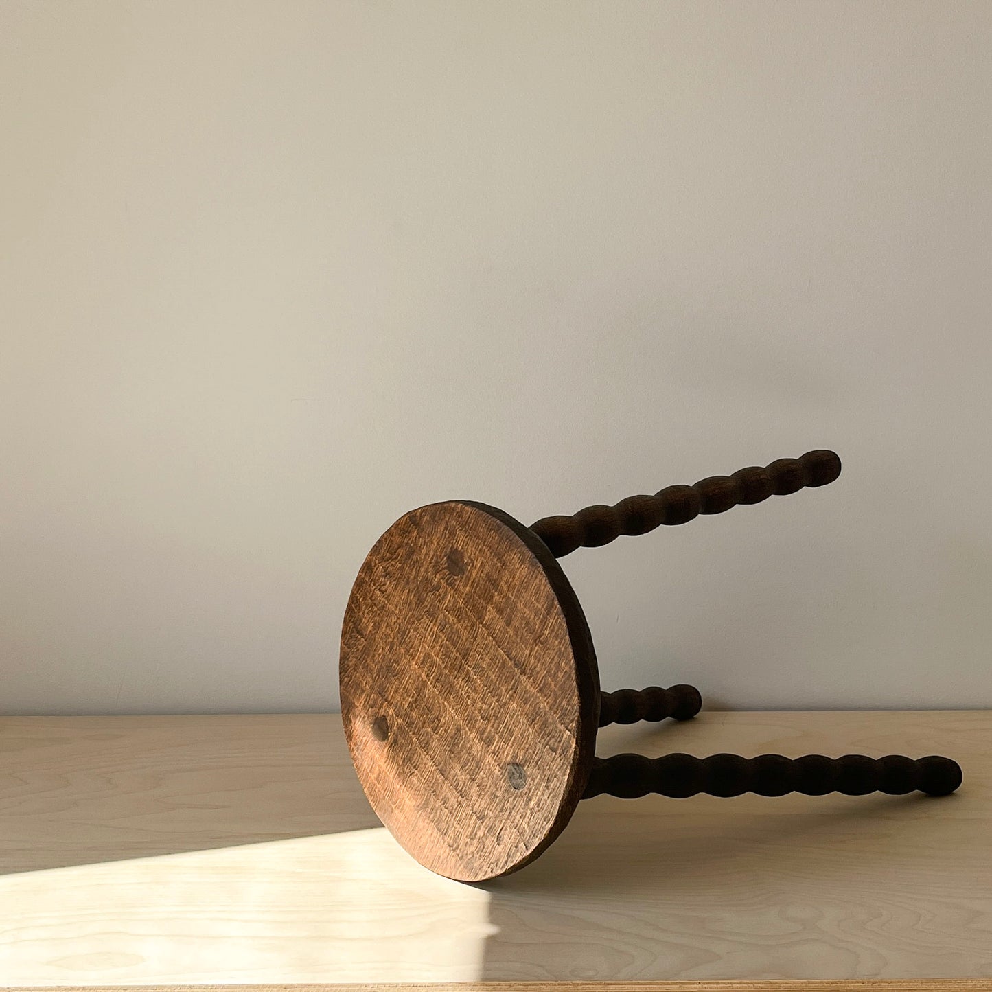 Round Bobbin Stool – J&Furniture